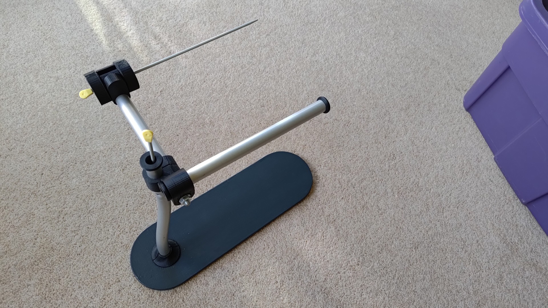 Frame to hold one knitting needle in place to allow one handed knitting ...